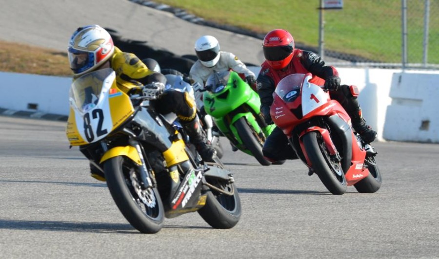 Thinking in Vs-Dissecting Cornerspeed – Riding in the Zone