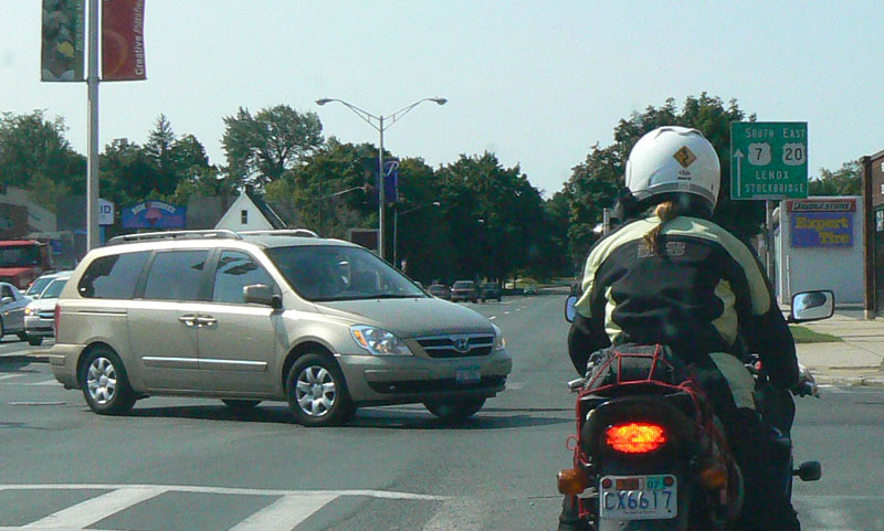 Riding in the Zone – Helping You Become a Better Motorcycle Rider